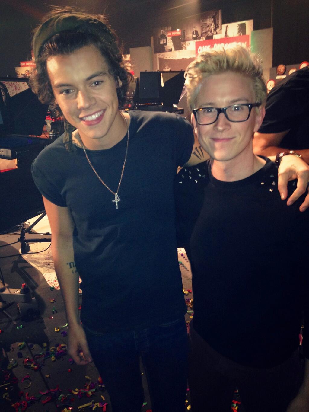 Tyler Oakley One Direction Tyler Oakley (twitch.tv/tyleroakley) On X:
