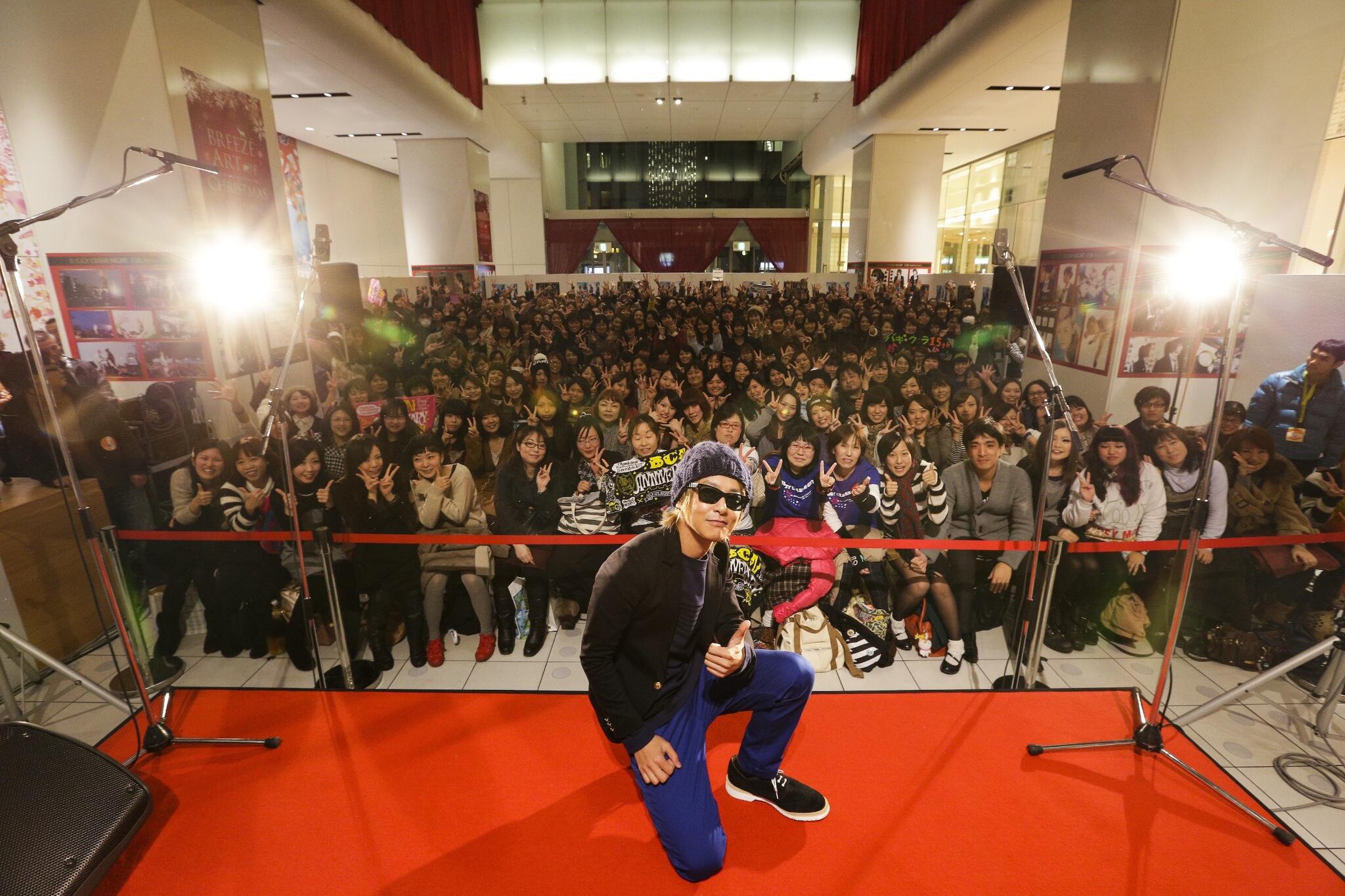 FM802 on Twitter: "12/9 GLAY のJIRO がDJ を務めるBUGGY CRASH NIGHT(土 22:00-23:00)15 周年記念公開収録イベントを実施!この ...