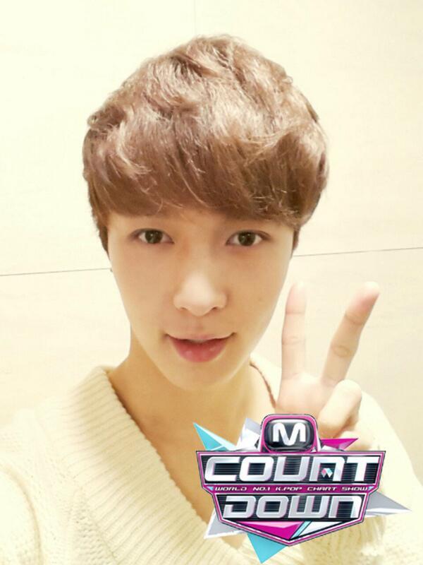 Lay Exo Selca