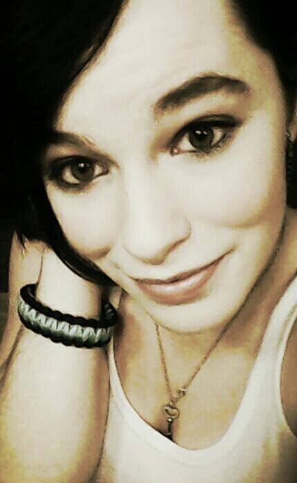 Bobbie Nicholson's Instagram, Twitter & Facebook on IDCrawl