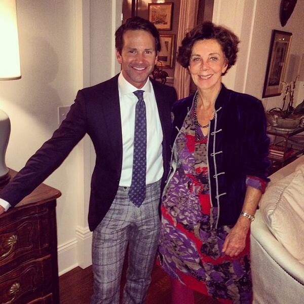 I am LOVING Josh Barro's tweet about Cockgobbler Aaron Schock...with pic