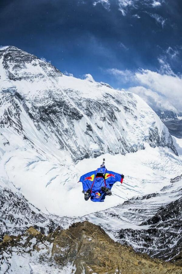 Base Jumping Red Bull Laurence Fugen: WS BASE Skydivemag