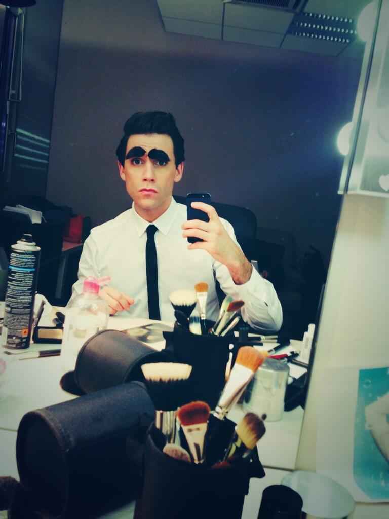 Mikasounds, Twitter and Facebook updates - Part 12 - Page 58 - Mika ...