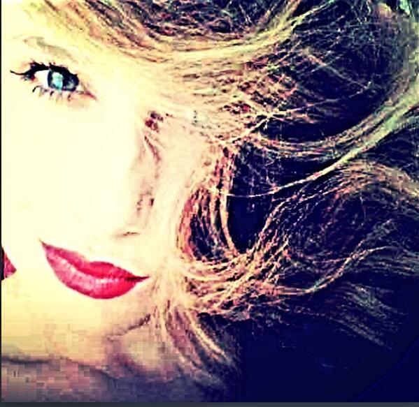 Ruby Booby (@BlueEyedBoobs) | Twitter