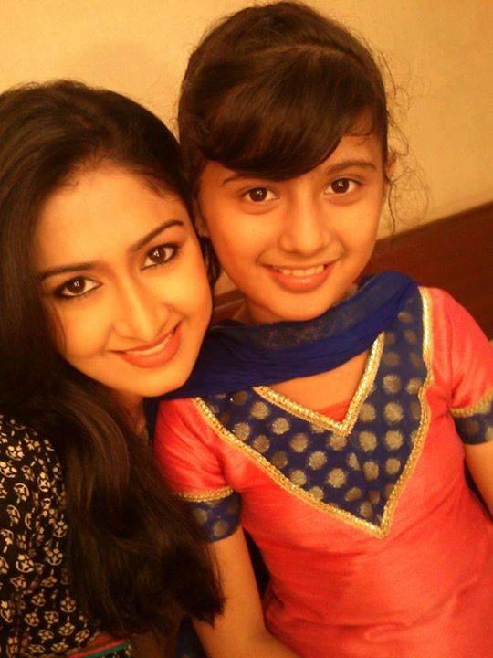 Farnaz Shetty As Gunjan In Veera