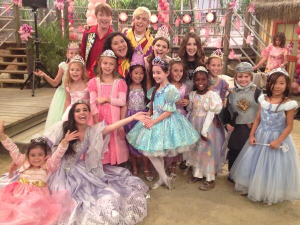Austin And Ally Princesses And Prizes Chelsea