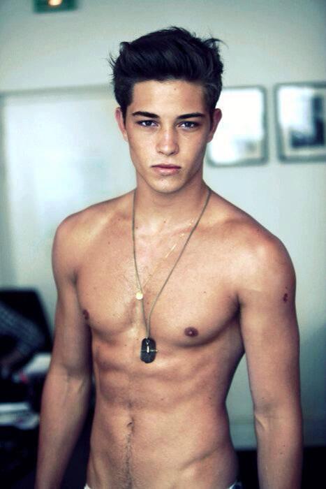 Really Cute Guys On Tumblr
