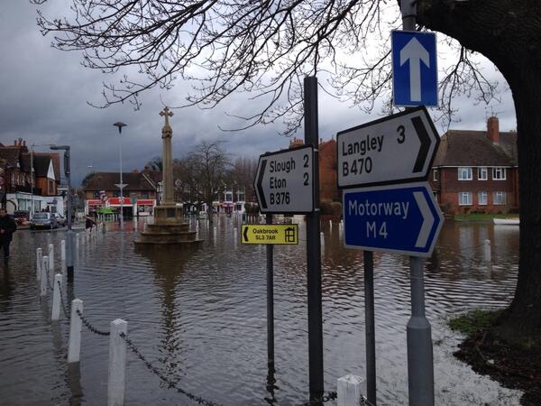Datchet under water as River Thames rises | Meridian - ITV News
