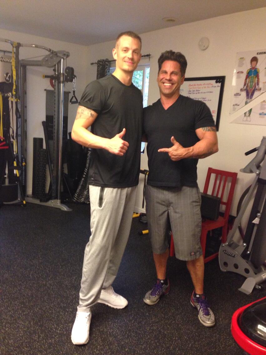 Joel Kinnaman Robocop Workout Getting Ready For The Life Of RoboCop