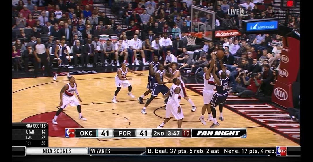 WATCH: Kevin Durant hits nearly impossible fadeaway - CBSSports.com