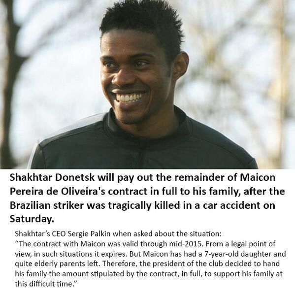 Robert Hickson (@oneearlobe) | Twitter