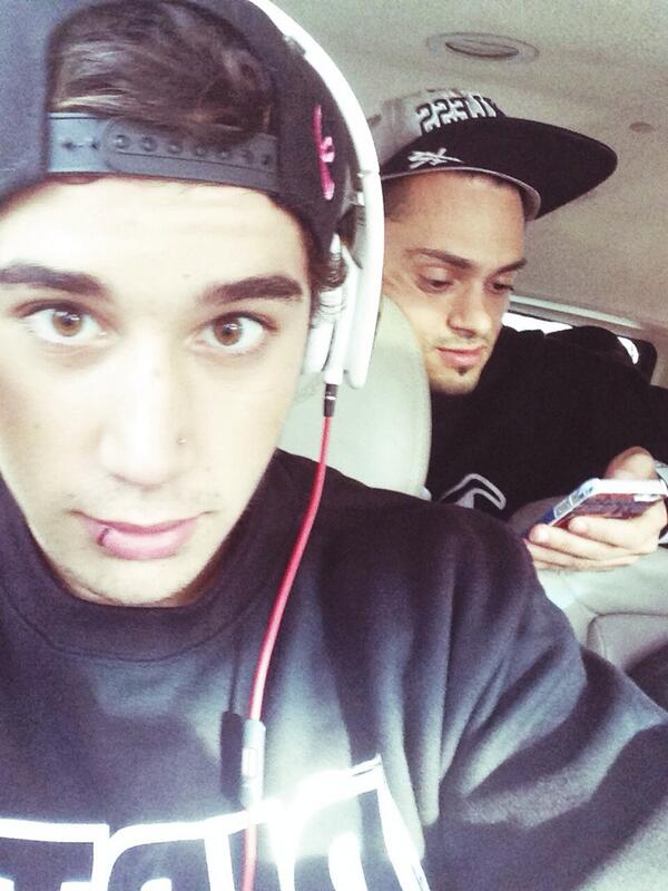 Ronnie Diamond's Instagram, Twitter & Facebook on IDCrawl