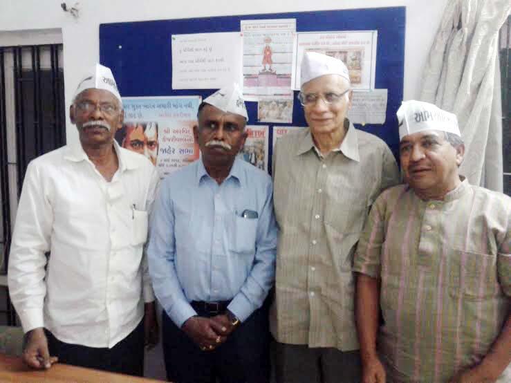 Controversial retired IPS RB Sreekumar joins Aam Aadmi Party | DeshGujarat