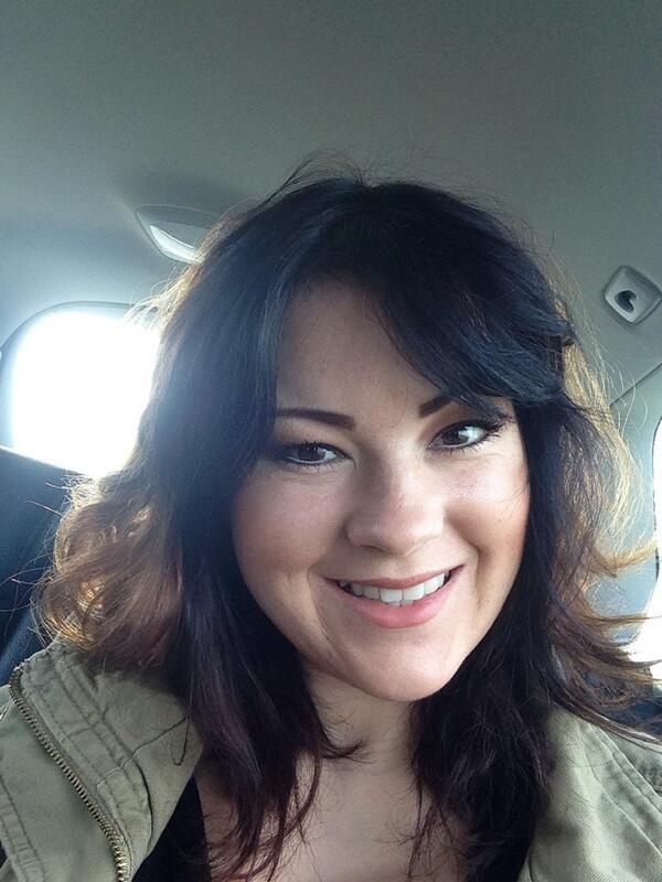 rachel aldana (@aldanarachel) Influencer Profile | Klear