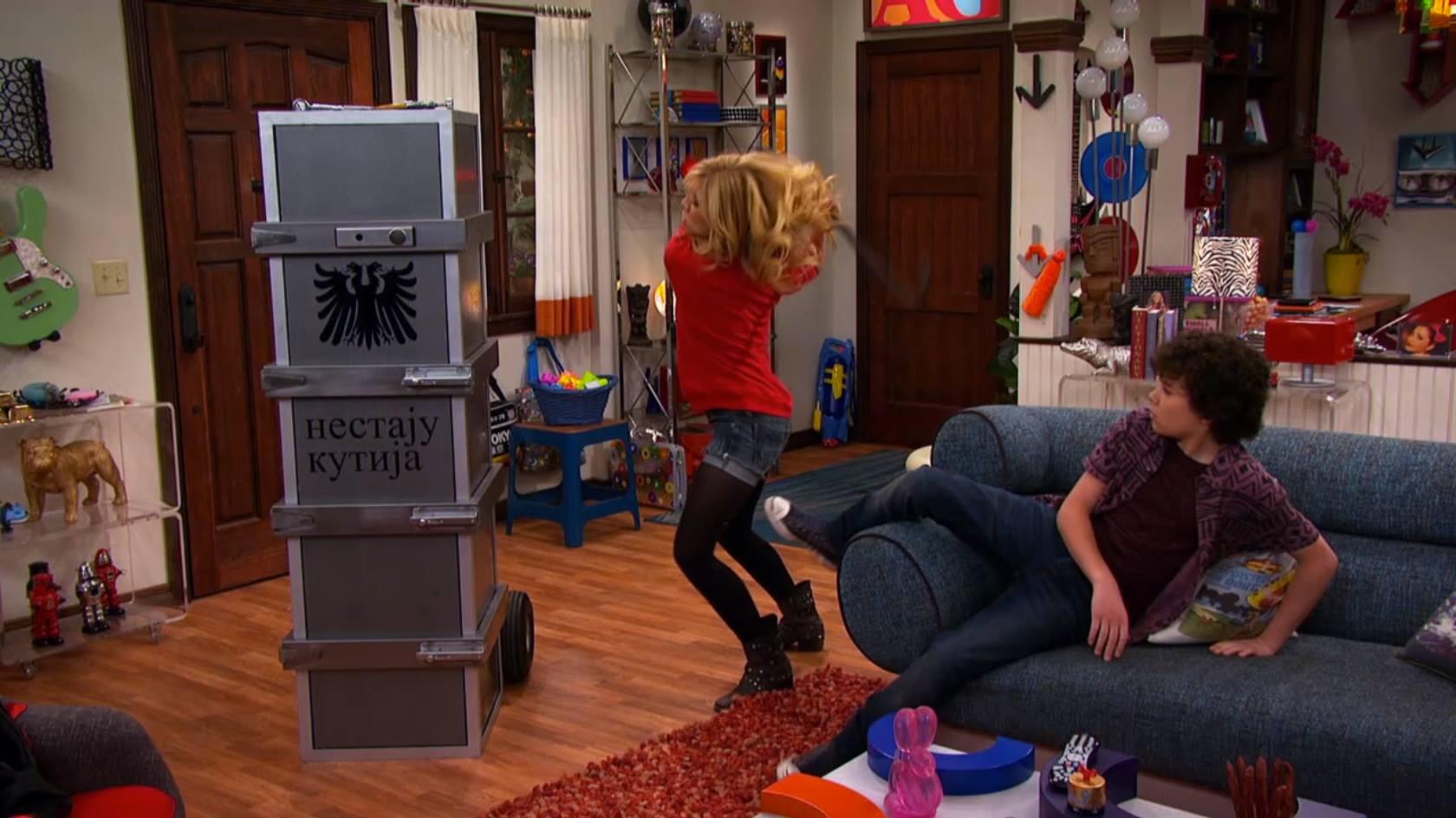 Sam And Cat Bedroom Tour