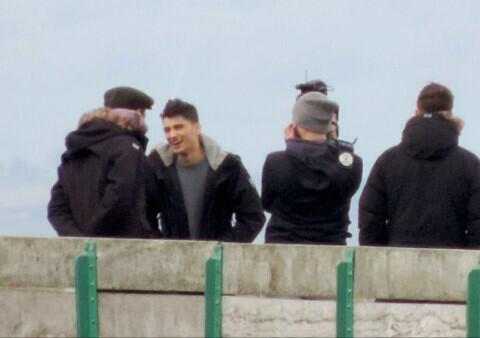 One Direction film on Somerset pier - ITV News