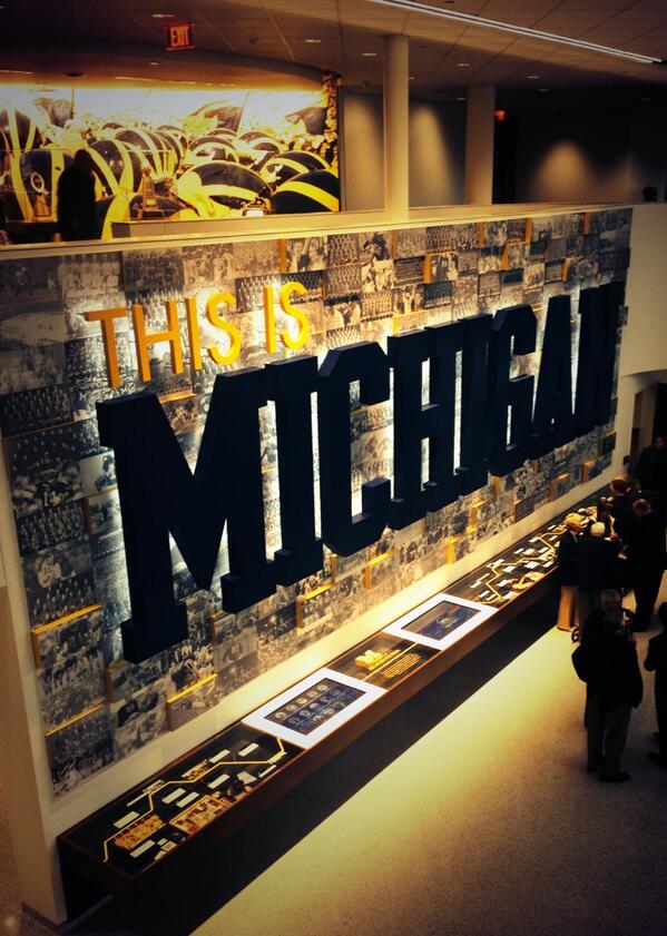 Bo statue unveiled at new Schembechler Hall | mgoblog