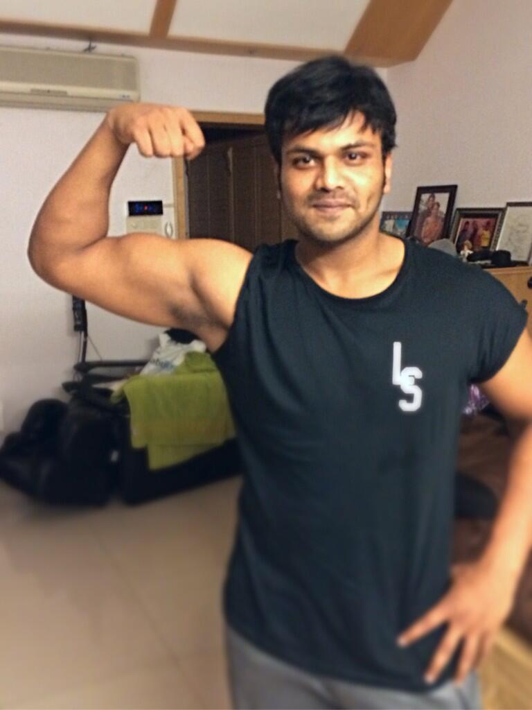Manchu Manoj Body