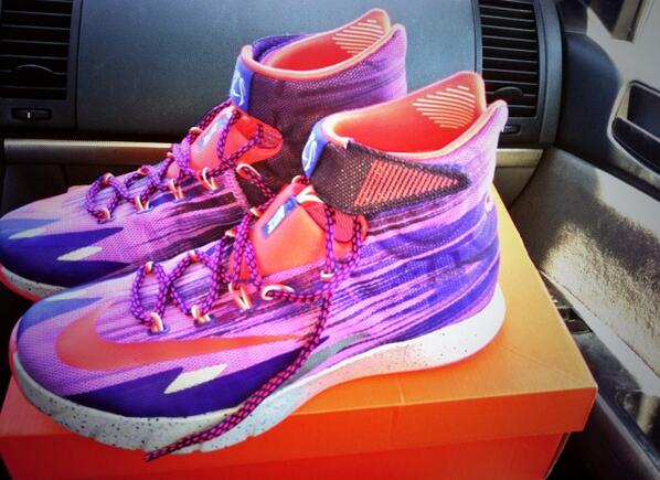 Hyperrev 2022 Purple