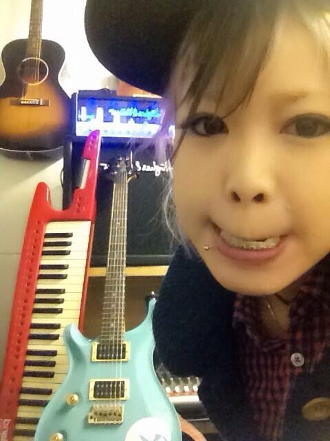 [非表特] RONDONRATS x MAMIKO - bvs0321的創作 - 巴哈姆特