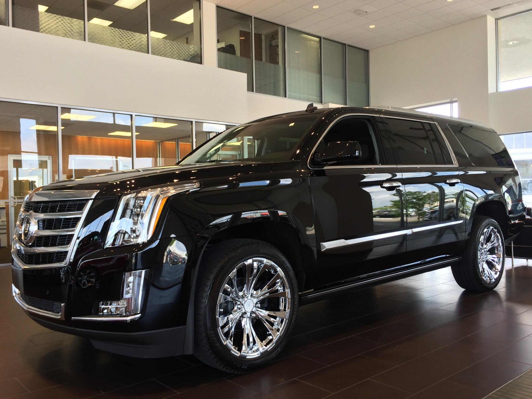 Cadillac Escalade Custom Wheels