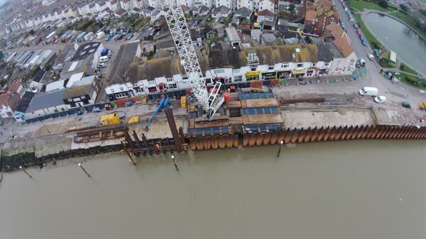 Littlehampton flood defence work underway | Meridian - ITV News
