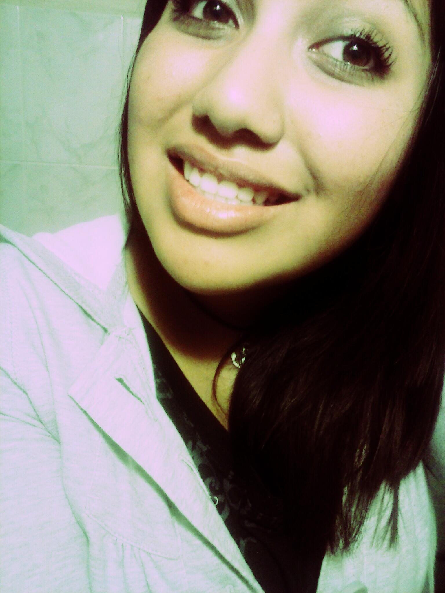 Valentina Quezada on Twitter: "Jiji http://t.co/mQF8bg2FtQ"