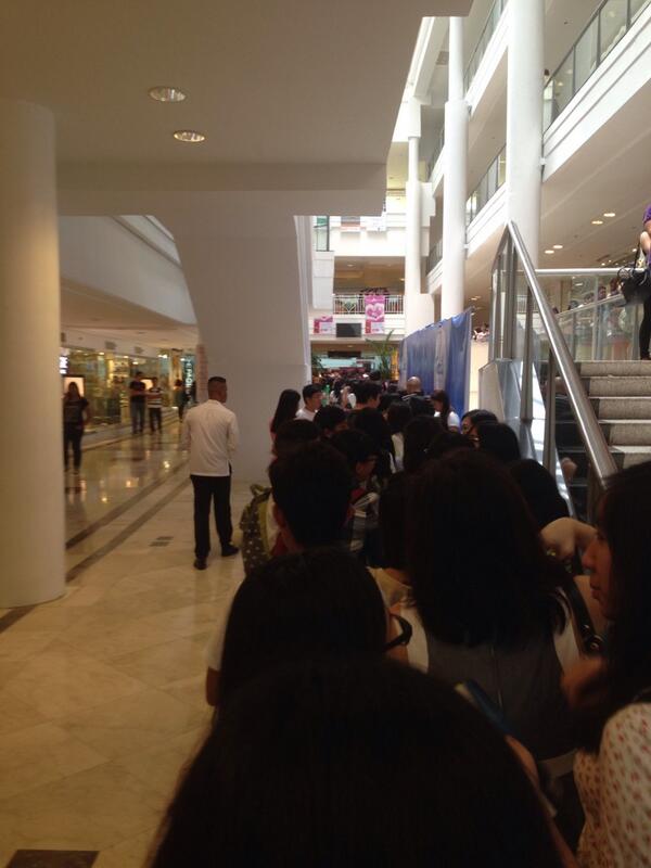 Ransom Riggs Book Signing Event in Manila - Greta's Junkyard
