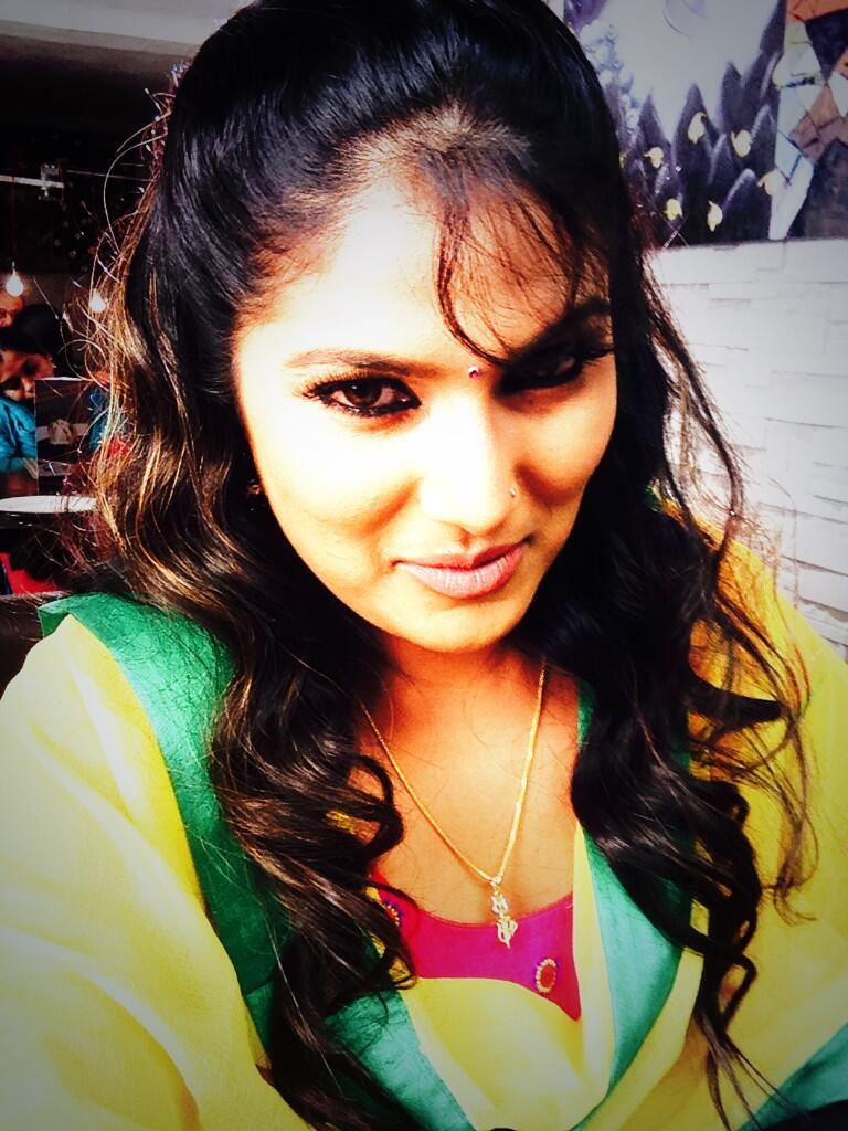 Shalini Serial Actress 60 Photos - Moonagedaydream.film