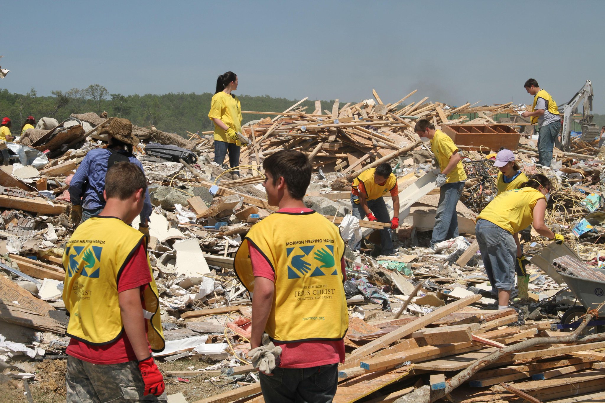 Mormon Helping Hands Logo