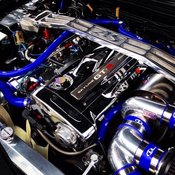 Nissan Skyline R34 Engine Bay