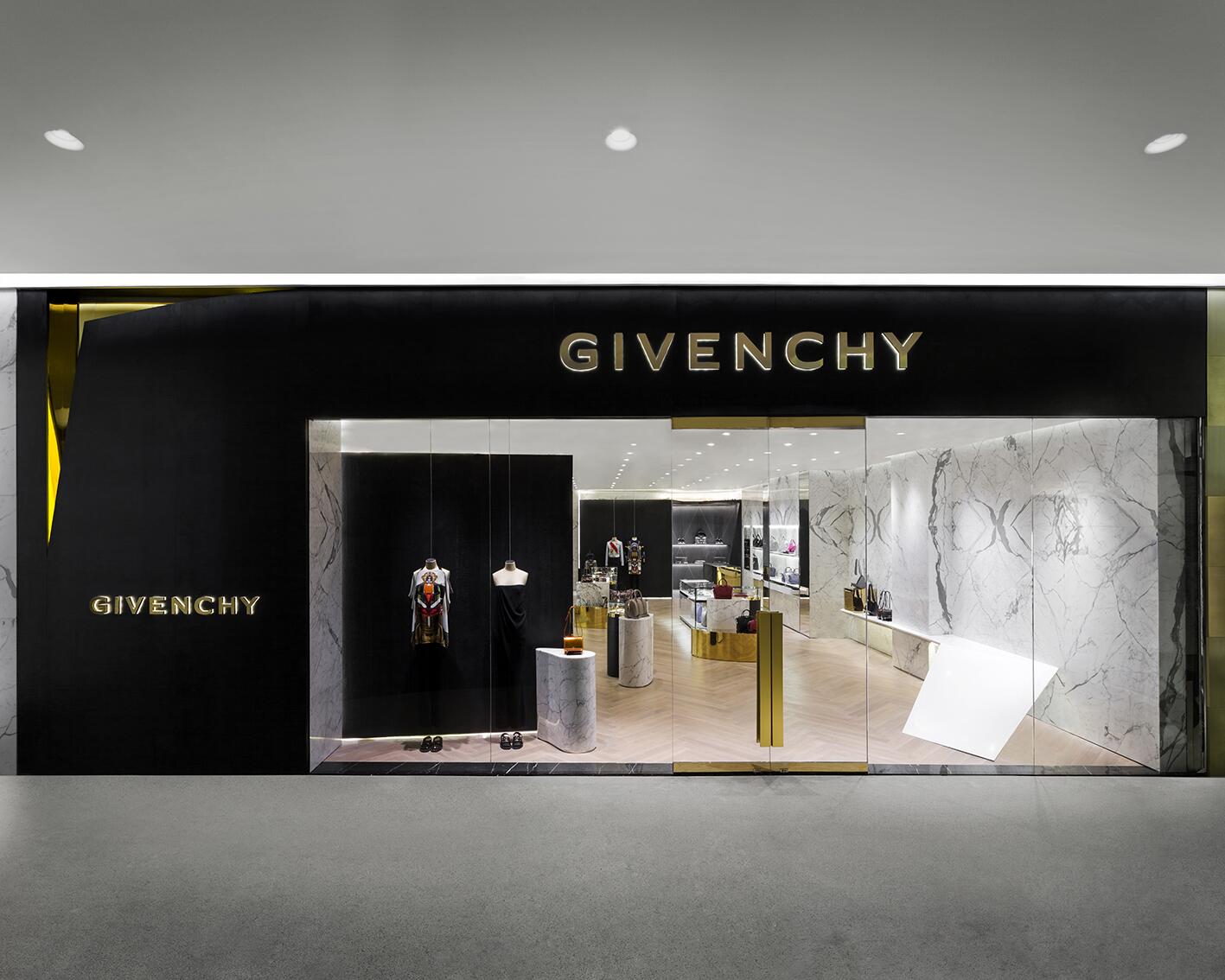 Givenchy Store