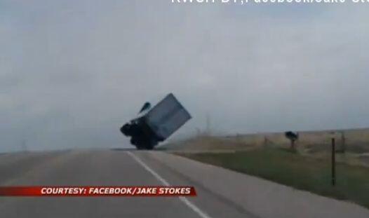 CRAZY VIDEO: High winds blow semi-truck off highway Local4 | Local 4 ...