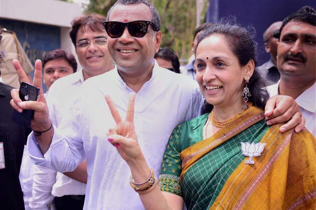 Paresh Rawal Family Photo
