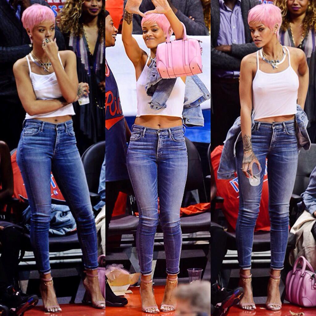 Rihanna Pink Hair Selfie