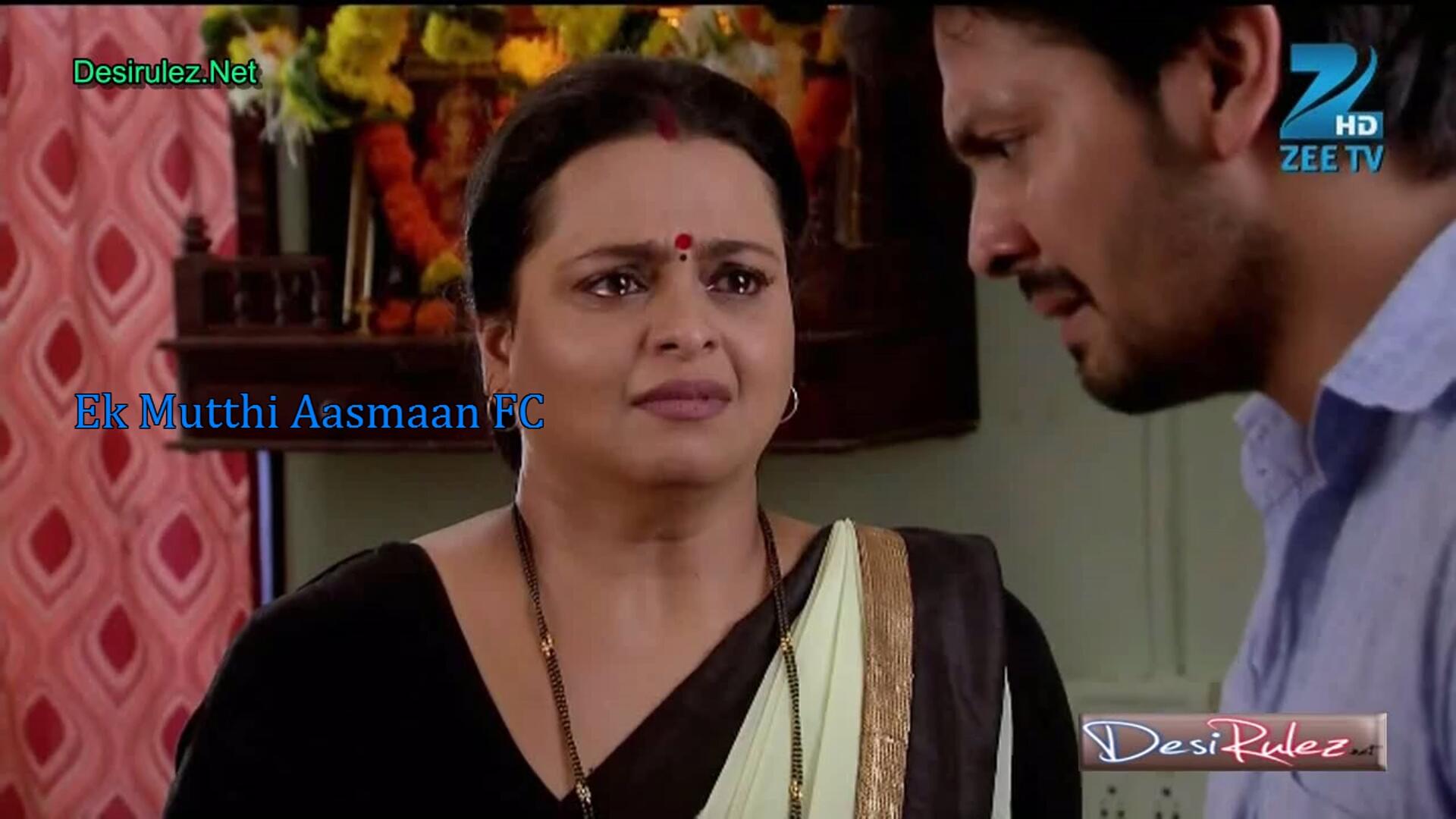 Ek Mutthi Aasmaan Pakhi