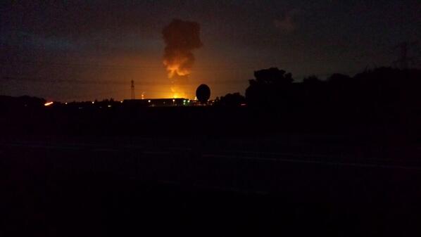 Grote brand met explosie bij Shell Moerdijk - Actualiteit, wetenschap ...