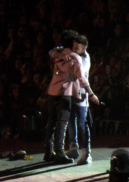 Ziam Hugging