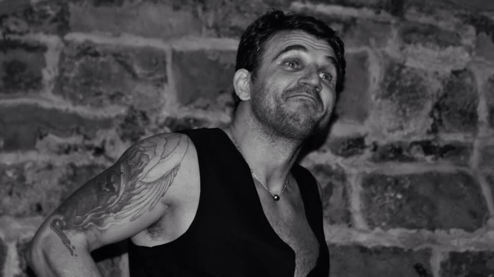 TW Pornstars - 3 pic. Sebastian Barrio. Twitter. "Pour X Raisons" au ...