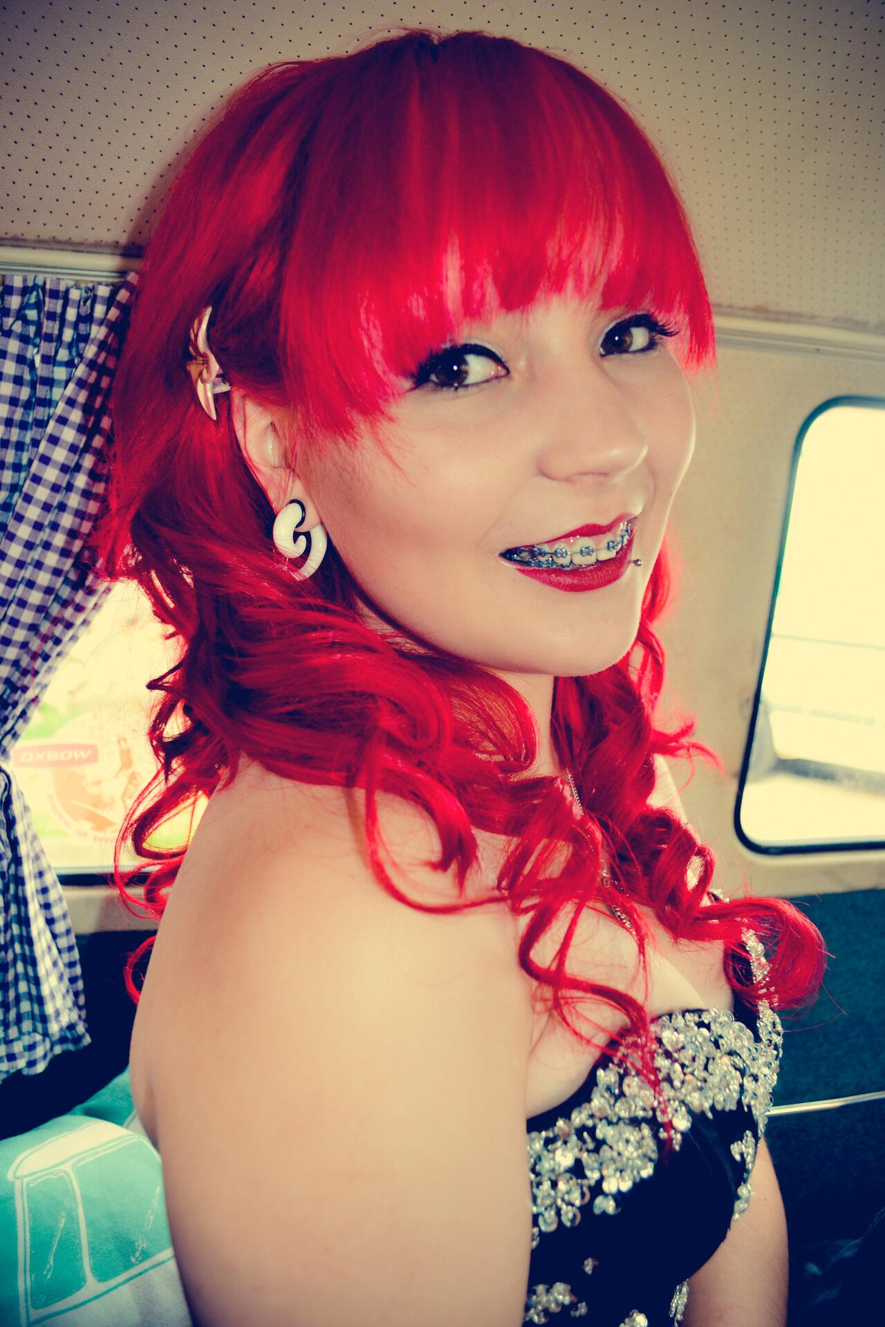 Girls With Braces On Twitter Red Hot Lips And Hair Go Great With Her Braces Braces T