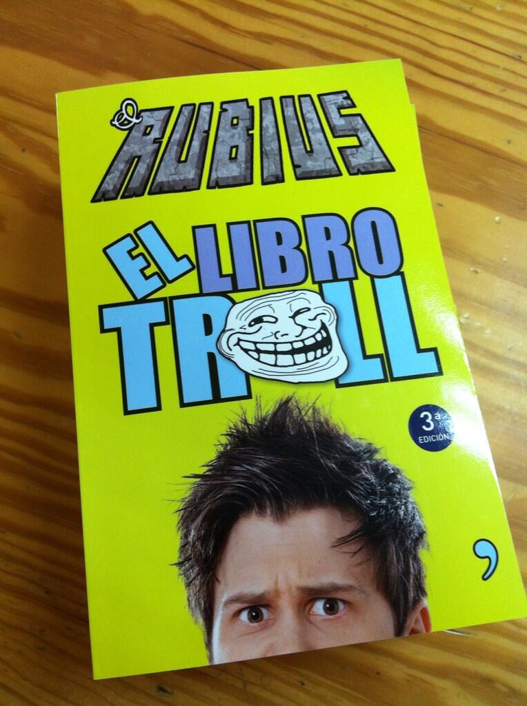 El libro troll del riubus {...} Imagen | @-Frann- en Taringa!