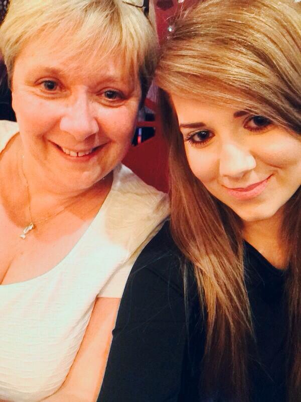 Ellie Clark's Instagram, Twitter & Facebook on IDCrawl