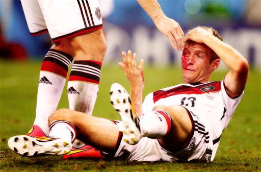 Thomas Müller Injury - Germany Vs Ghana 2-2 (World Cup) 21.06.20 - ott板 ...