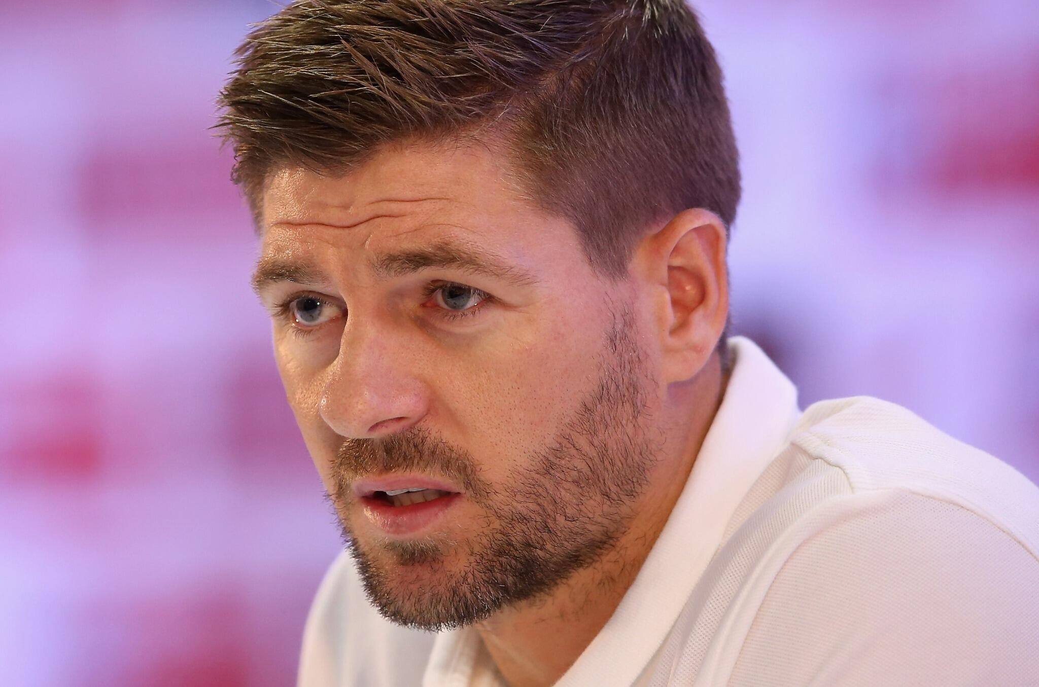 Steven Gerrard Hairstyle In Full: Steven Gerrard's First Press