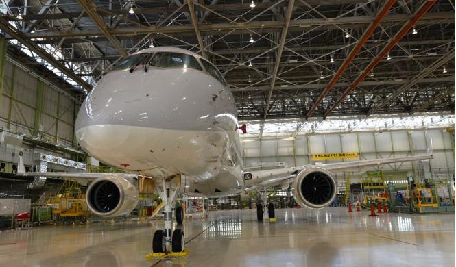 MRJ’s Fuselage Joined With Wings (with Pic) - Airliners.net