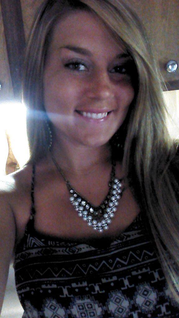 Amanda Devore's Instagram, Twitter & Facebook on IDCrawl