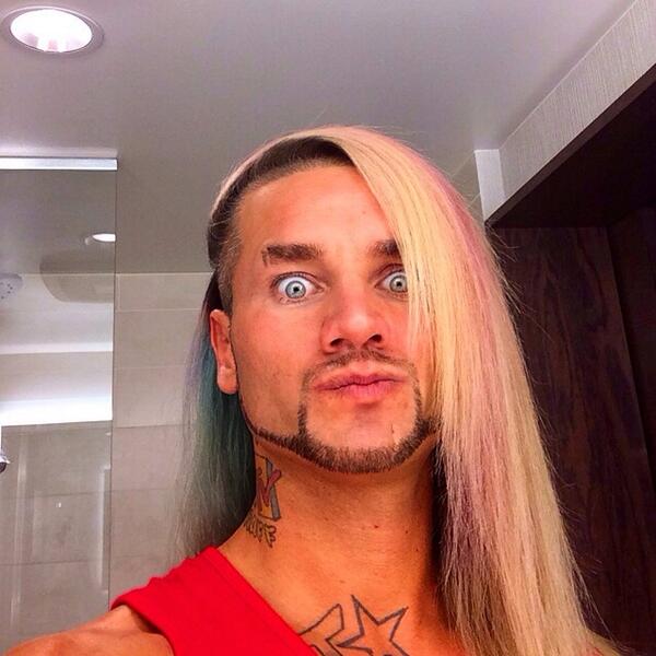 Buy stuff at and one day u will have new swedish super model surfer ...