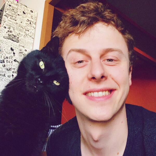 Lenny Lee's Instagram, Twitter & Facebook on IDCrawl