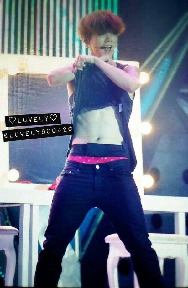 Luhan Abs