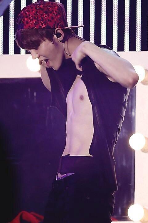 Exo Luhan Shirtless